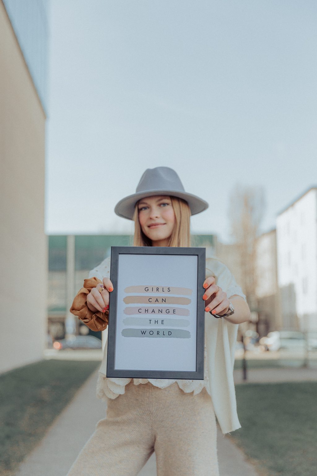 GIRLS CAN POSTER – Seeds & Feathers